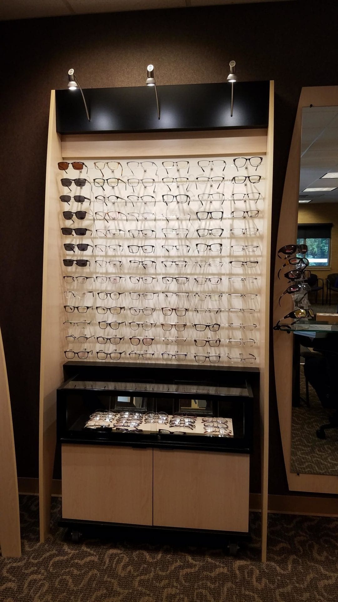 Eye Designs Optical Displays, Reception Desk & Reception Chairs ...